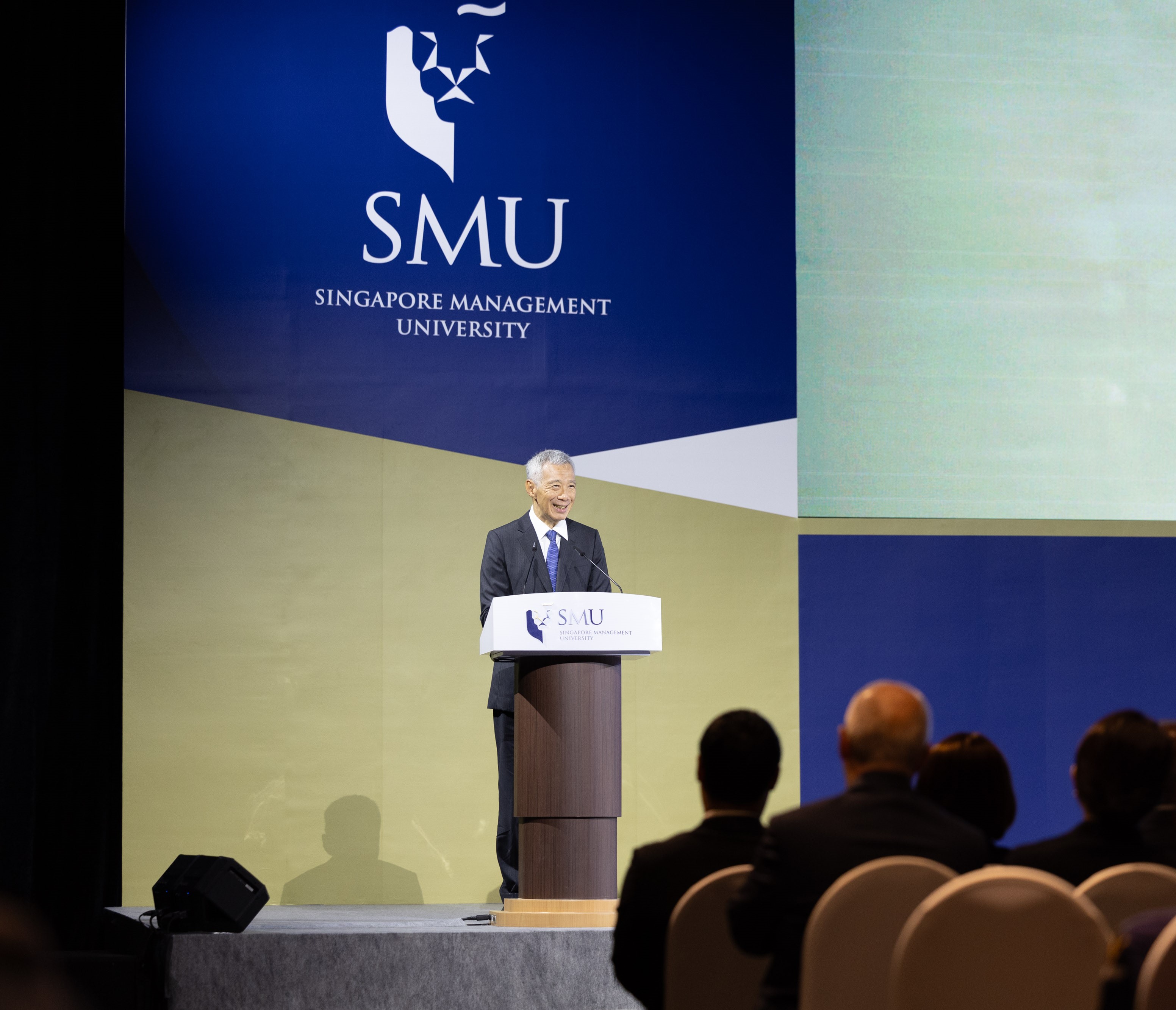 Prime Minister Lee launches memoir on Yong Pung How at SMU | SMU Newsroom
