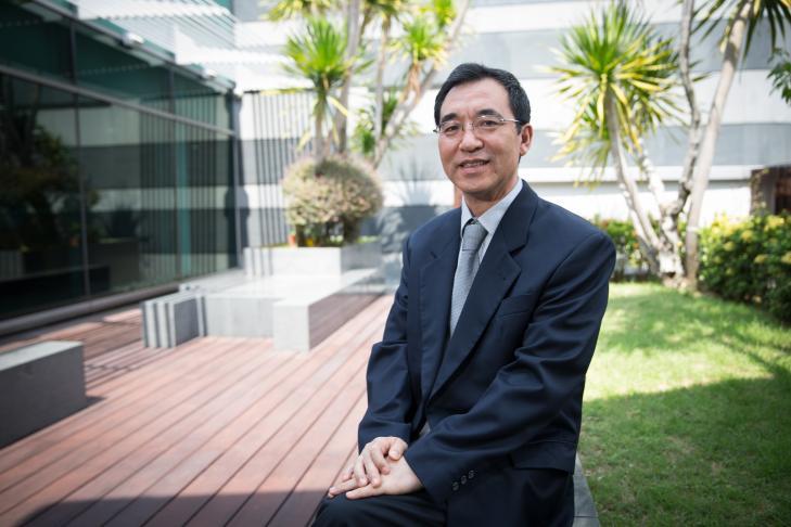 Professor Robert Deng is first SMU faculty to be conferred IEEE ...