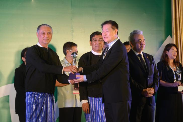 SMU wins ASEAN award for Energy Efficient Buildings | SMU Newsroom